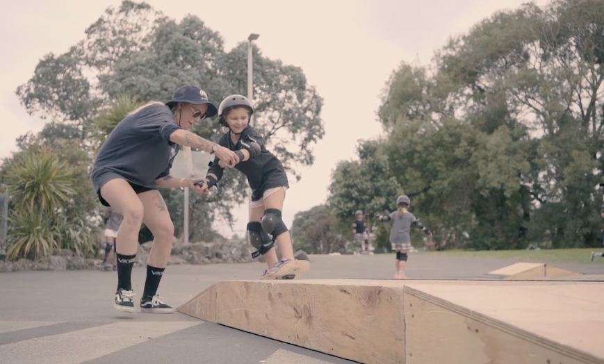 Amber Clyde x OnBoard Skate School - Manual Magazine