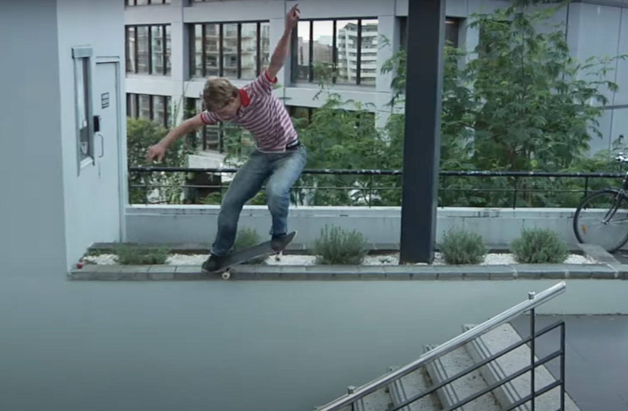 Watch “Dropping Like Flies” - Manual Magazine